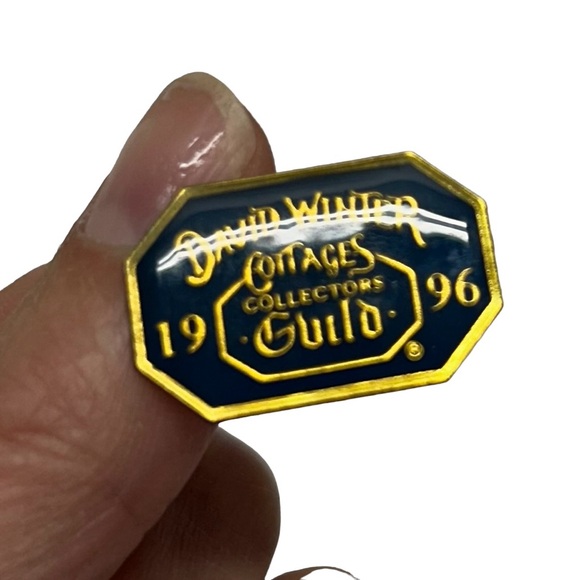 Other | Vintage Collectible Pin David Winters Cottages 1996 Collectors ...